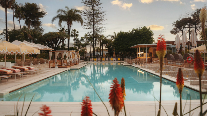 pool-day-pass-marbella